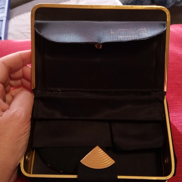 Lin Bren | Bags | Vintage 95s Lin Bren Clutch Snap Closure Inside ...